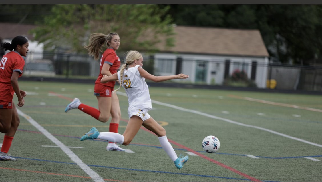 Zoey Hicks: A Rising Star on and off the Field - EXACT Rankings